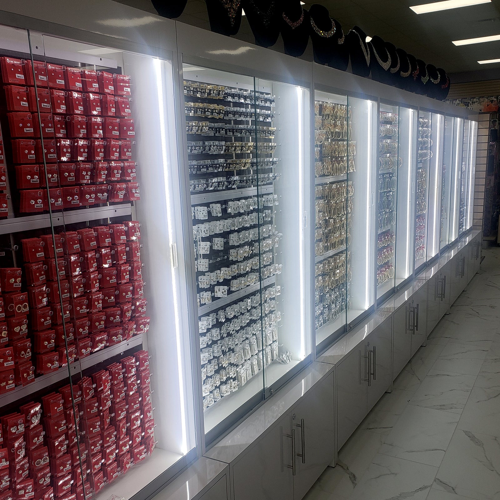 JOY IN STORES – Joy Jewelry